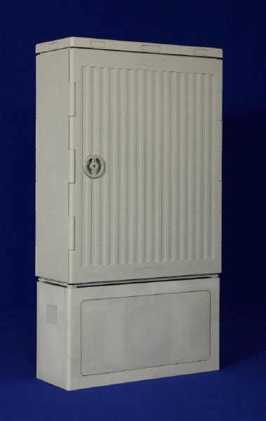 KVz 82 DB, IP54, 4 Buchten, Griffm. - Baureihe 82 - fibreline - Shop